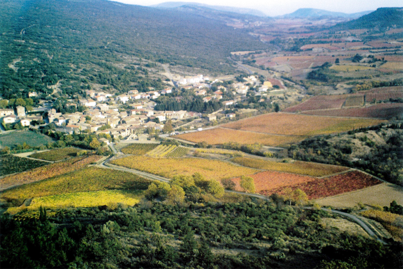 Mairie de Monze, commune située dans l'Aude